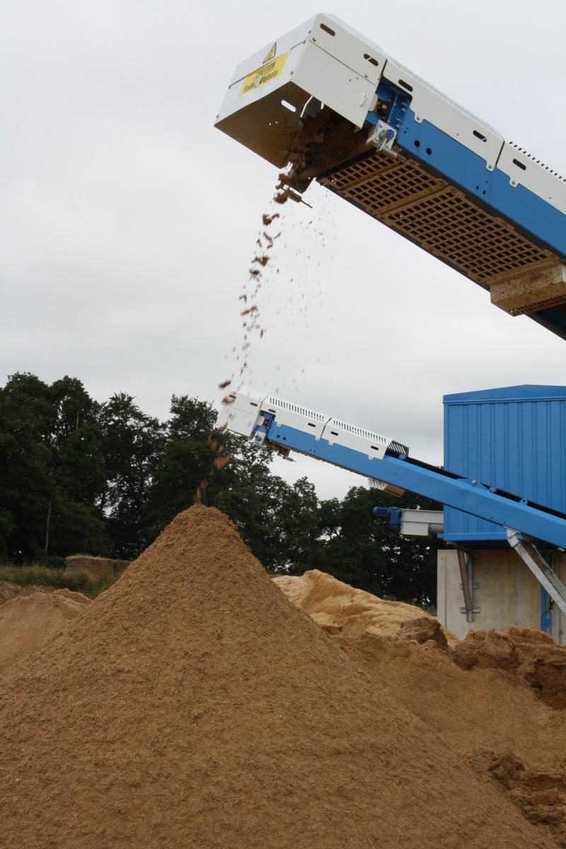 New modular sand & gravel washing plant for Raymond Brown at Roke Manor ...