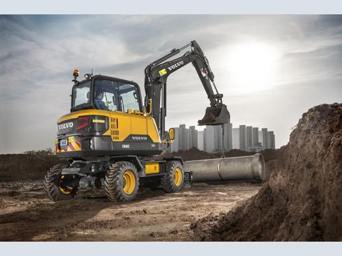 SMT GB (Volvo Construction Equipment GB Dealer) | Hub-4