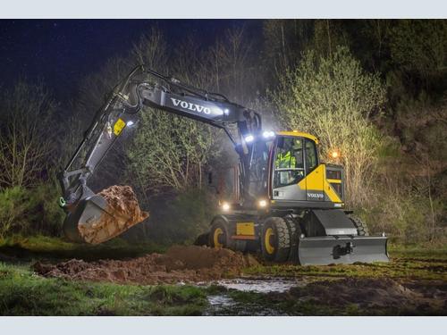 SMT GB (Volvo Construction Equipment GB Dealer) | Hub-4