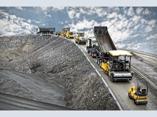 SMT GB (Volvo Construction Equipment GB Dealer) | Hub-4