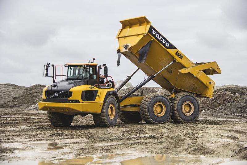 Heavy-duty hauling with the Volvo A60H | Hub-4