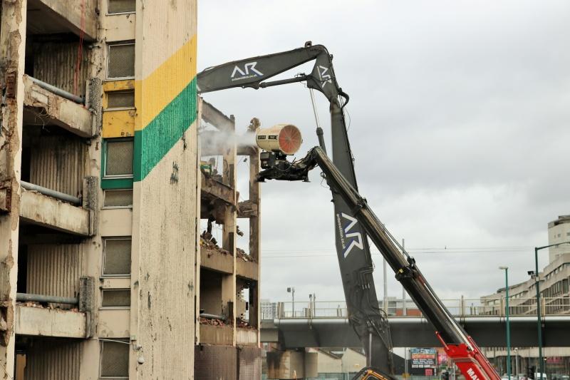 ACE PLANT & A R DEMOLITION have collaborated to produce this specialist ...