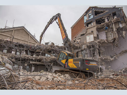 Goody Demolition - Bringing Down the House | Hub-4