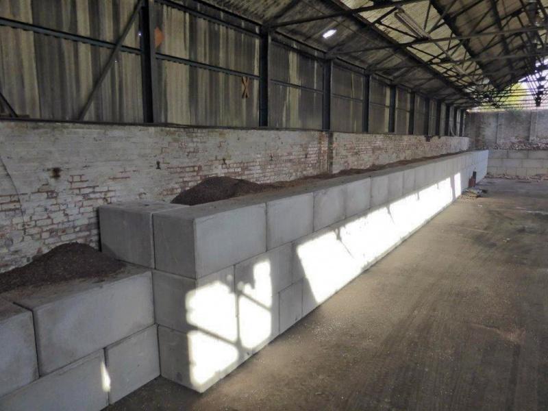 West Midlands... Legato retaining wall | Hub-4