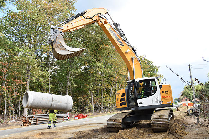 Belgium: first Liebherr R 936 Compact crawler excavator delivered to ...