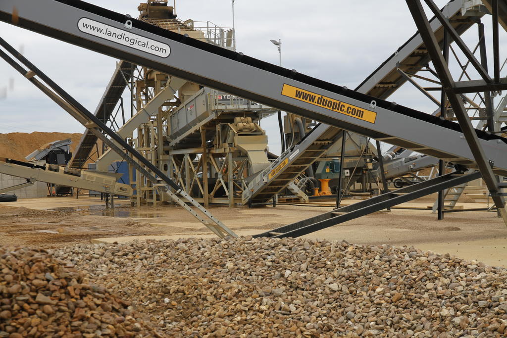 Landlogical invest in a new Terex® Aggregate Washing Plant. | Hub-4