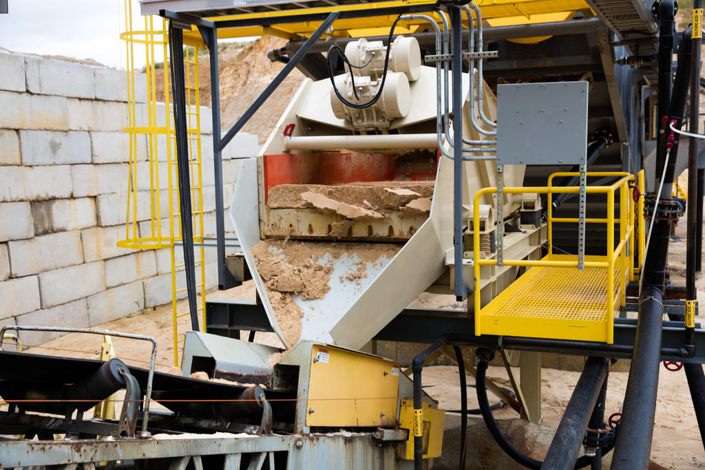 Superior Industries delivers custom sand wash solutions | Hub-4