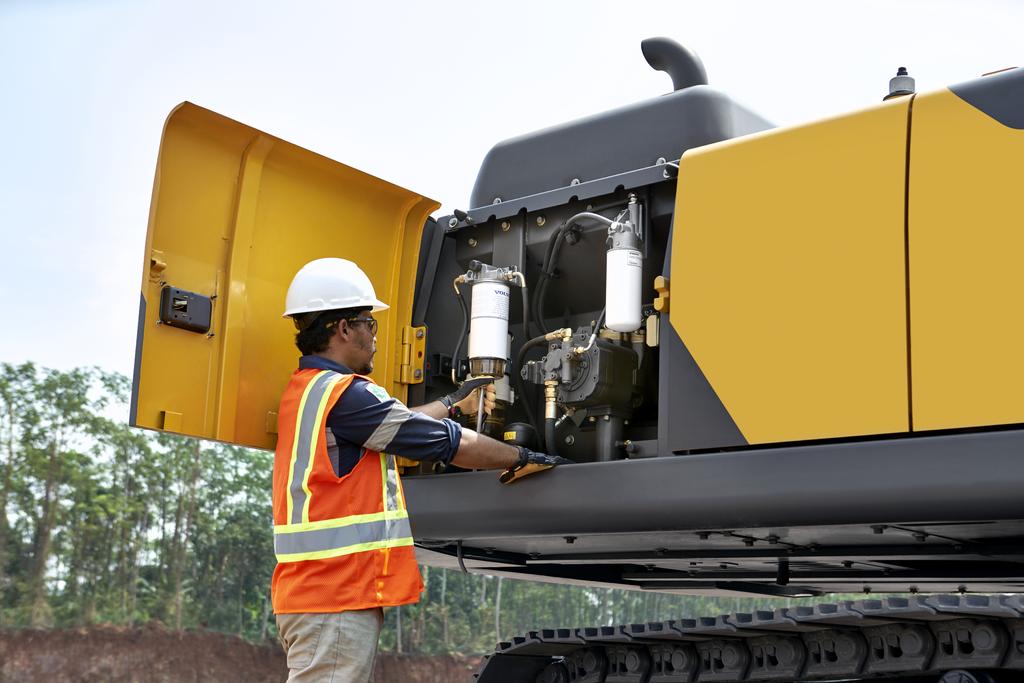 5 maintenance tips to keep excavators in top condition | Hub-4