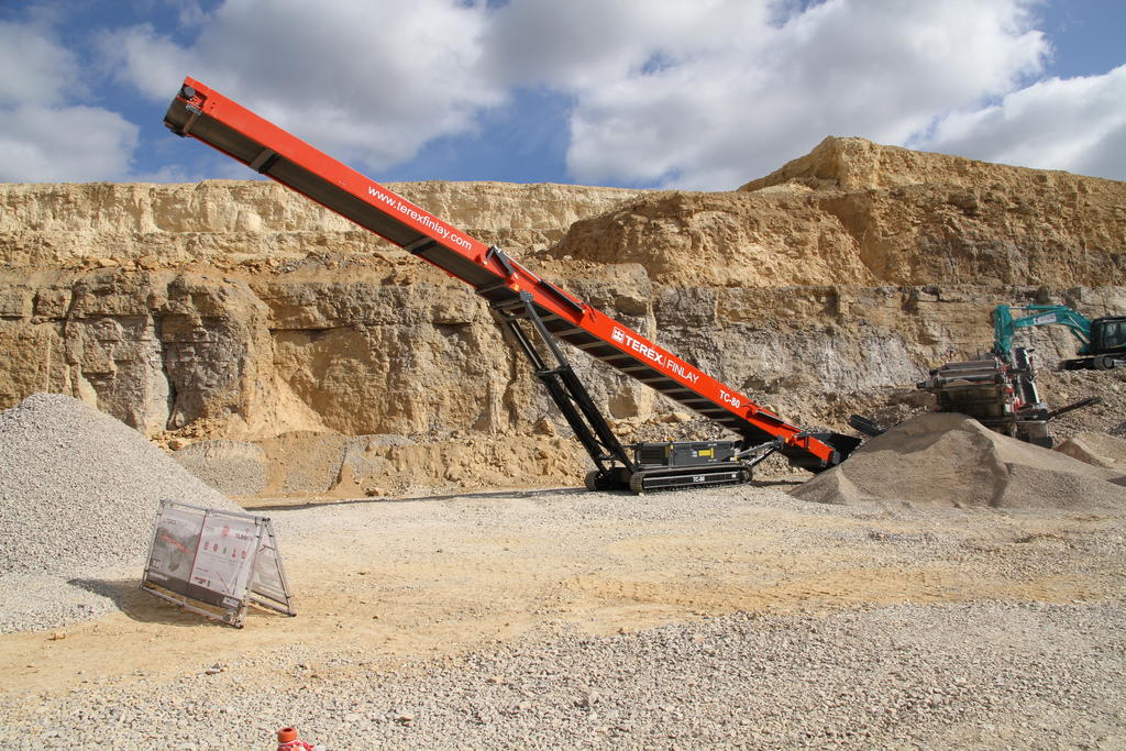 A huge array of machines resplendent in the sunshine. | Hub-4