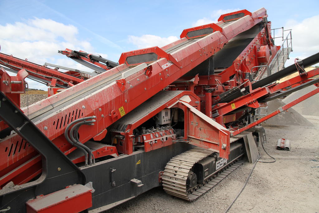 A huge array of machines resplendent in the sunshine. | Hub-4