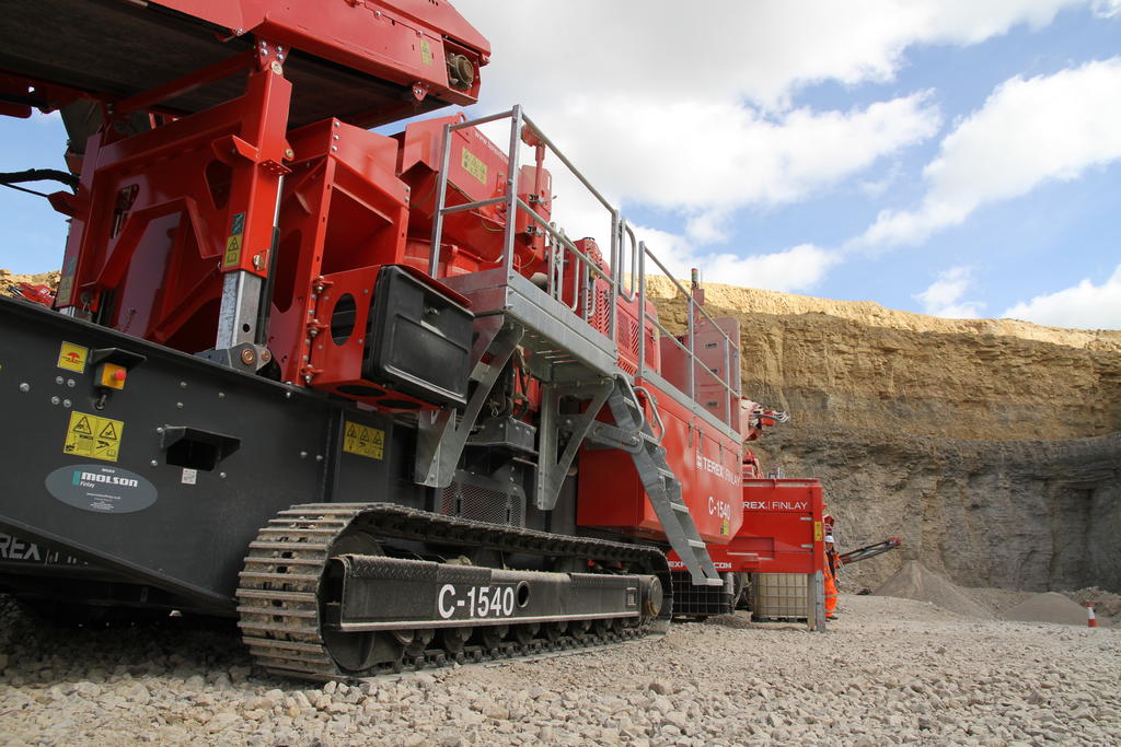 A huge array of machines resplendent in the sunshine. | Hub-4