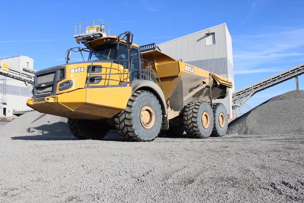 B45E demonstration performance leads to new quarry purchase for The ...