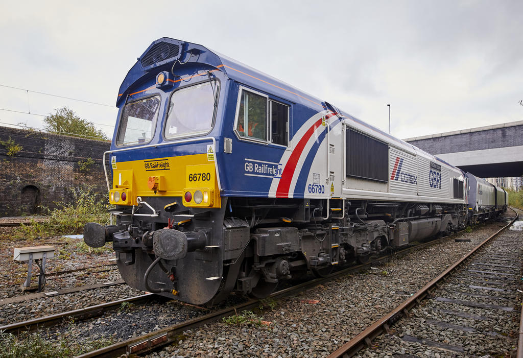 CEMEX invests over £300,000 into its Salford railhead | Hub-4