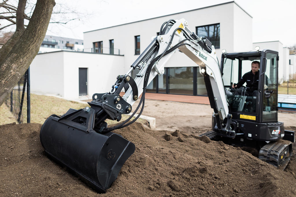 Bobcat Advanced Selectable Auxiliary Control System for Mini-Excavators ...