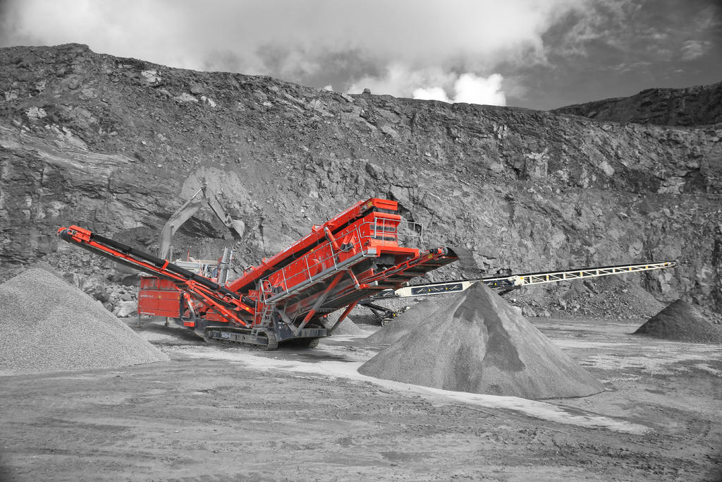 The next generation Terex Finlay 694+ Inclined Screen engineered from ...