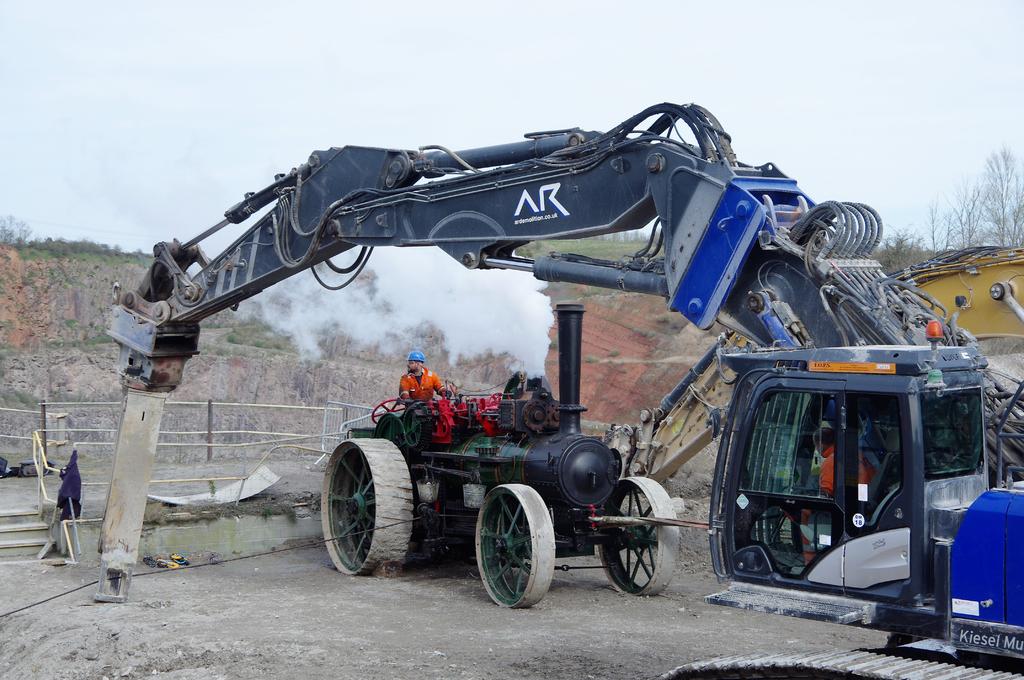 AR Demolition deploy a 1918 J&H McLaren steam traction engine to ...