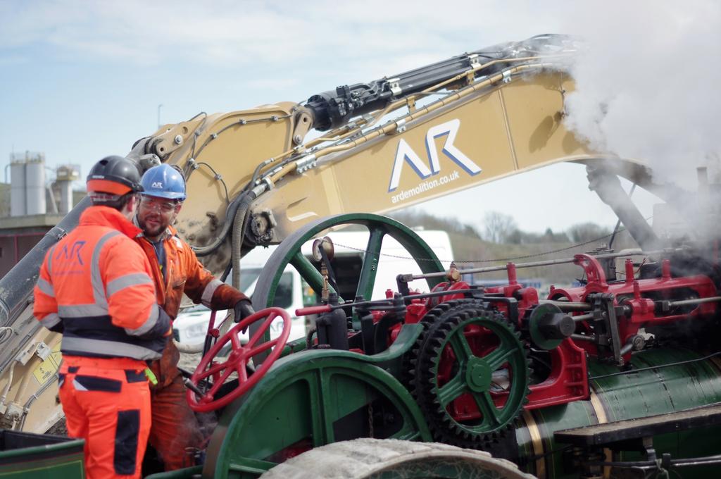 AR Demolition deploy a 1918 J&H McLaren steam traction engine to ...