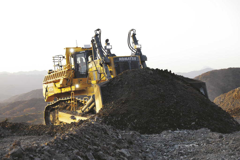 New Komatsu D475a 8 Dozer Designed For The Operator In Mind Hub 4