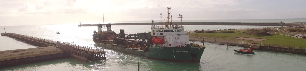 Brett Aggregates open a new marine aggregate terminal at Newhaven Port ...