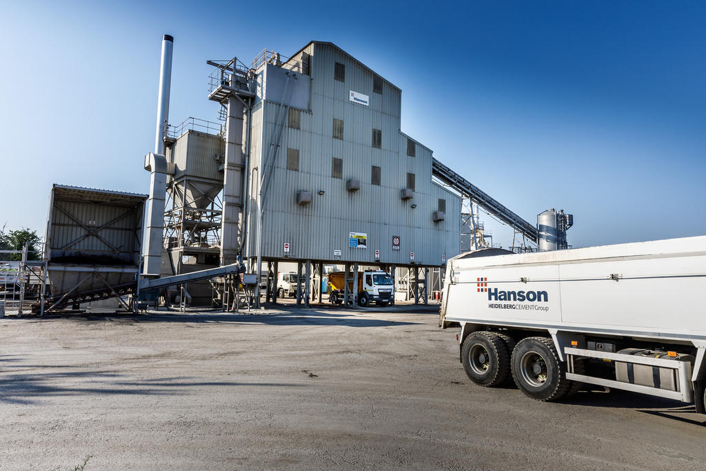Hanson introduces asphalt Collect & Go service | Hub-4