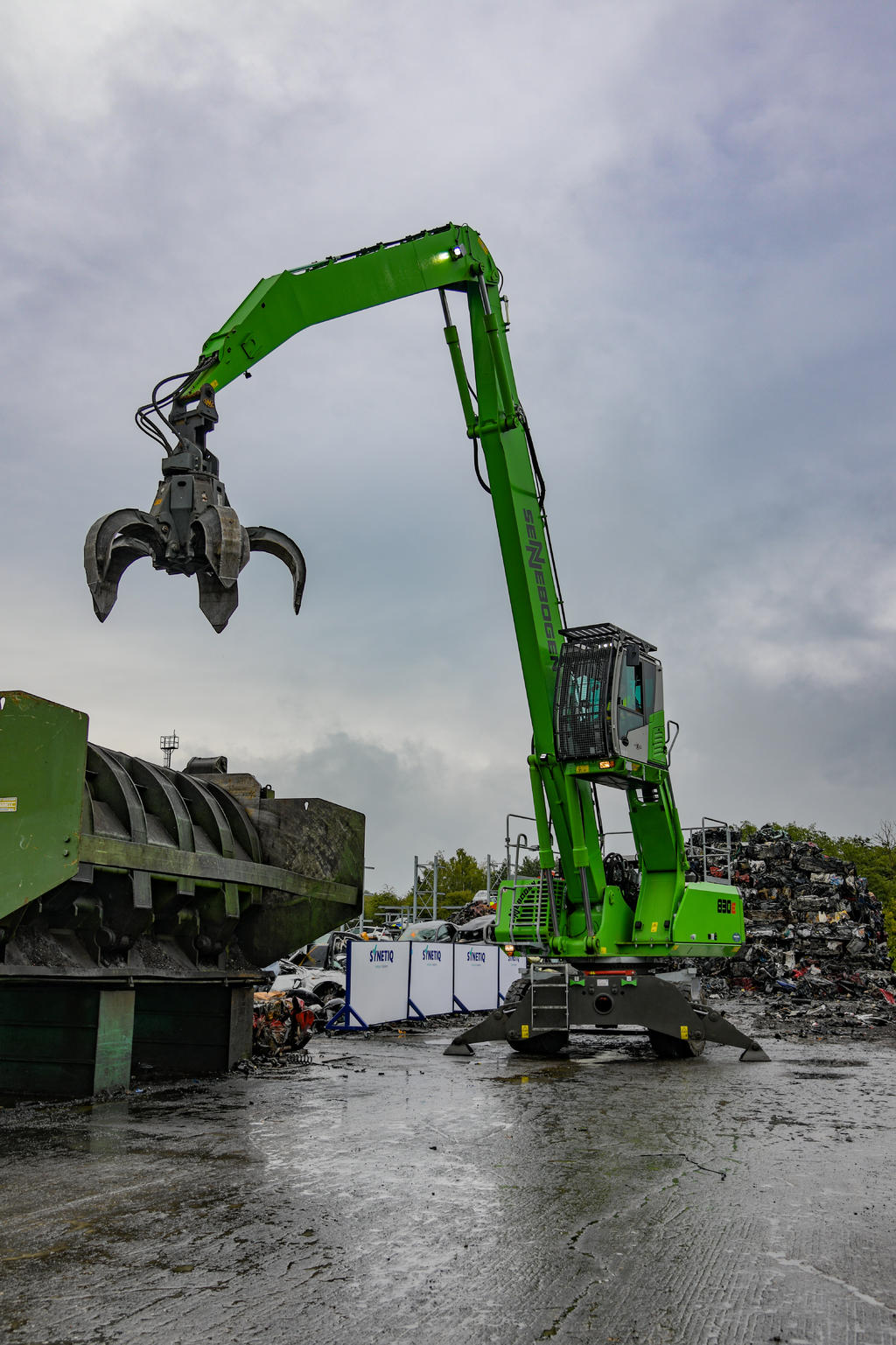 SYNETIQ turn green with Sennebogen | Hub-4