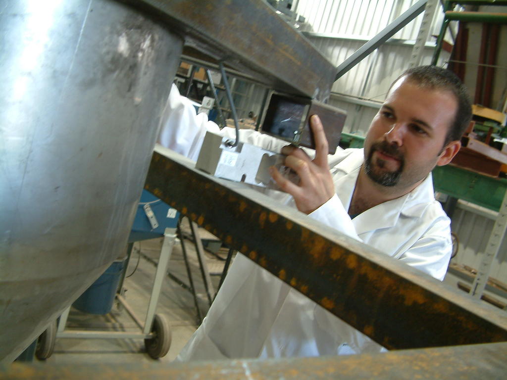 Design of Equipment for Storing and Discharging Bulk Materials | Hub-4