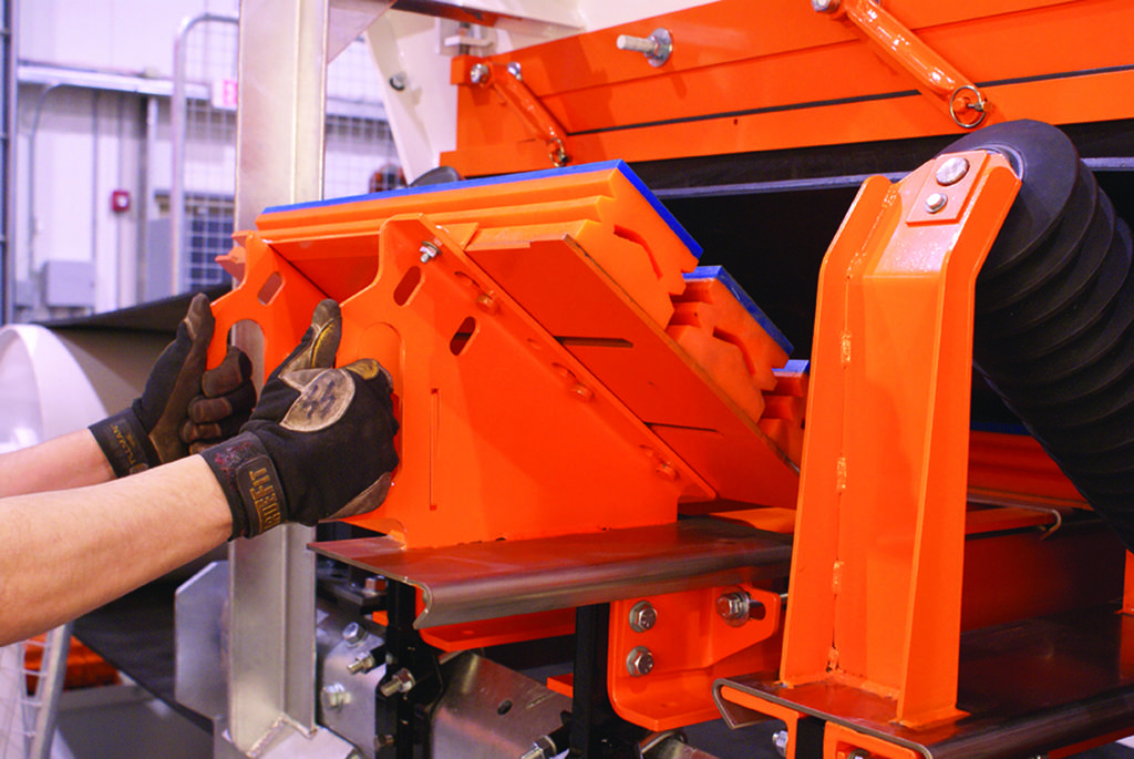 Designing for safety: A new approach to belt conveyors | Hub-4