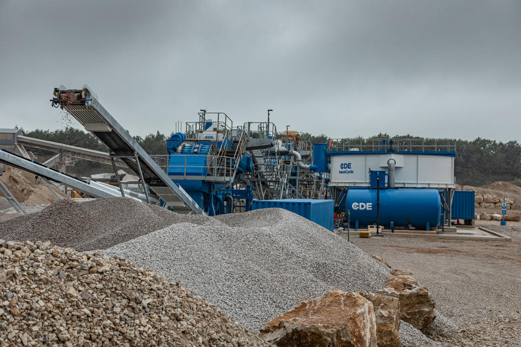 Longcliffe on track to meet zero-carbon targets with CDE support | Hub-4