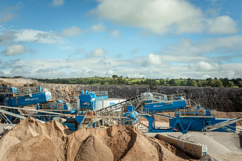 Longcliffe on track to meet zero-carbon targets with CDE support | Hub-4