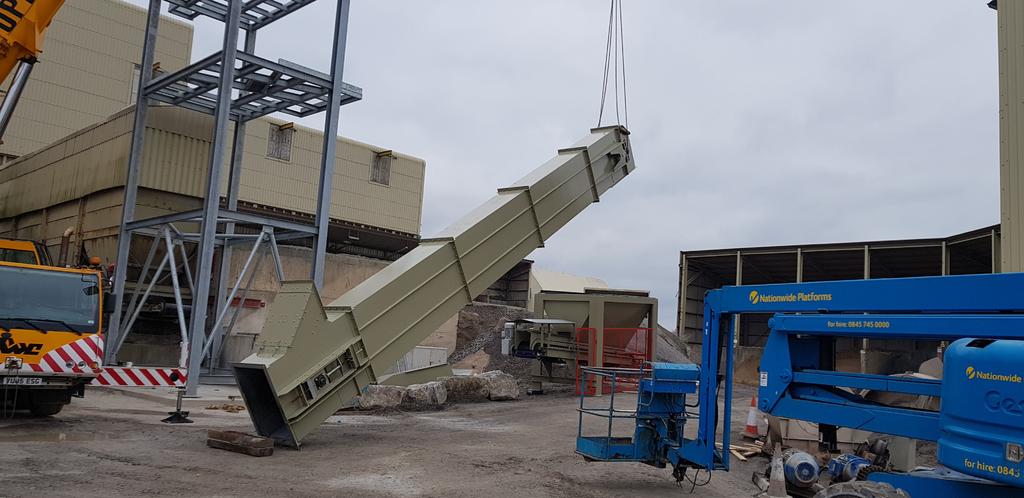 Utilising elevator handling to maximise efficiency for handling ...