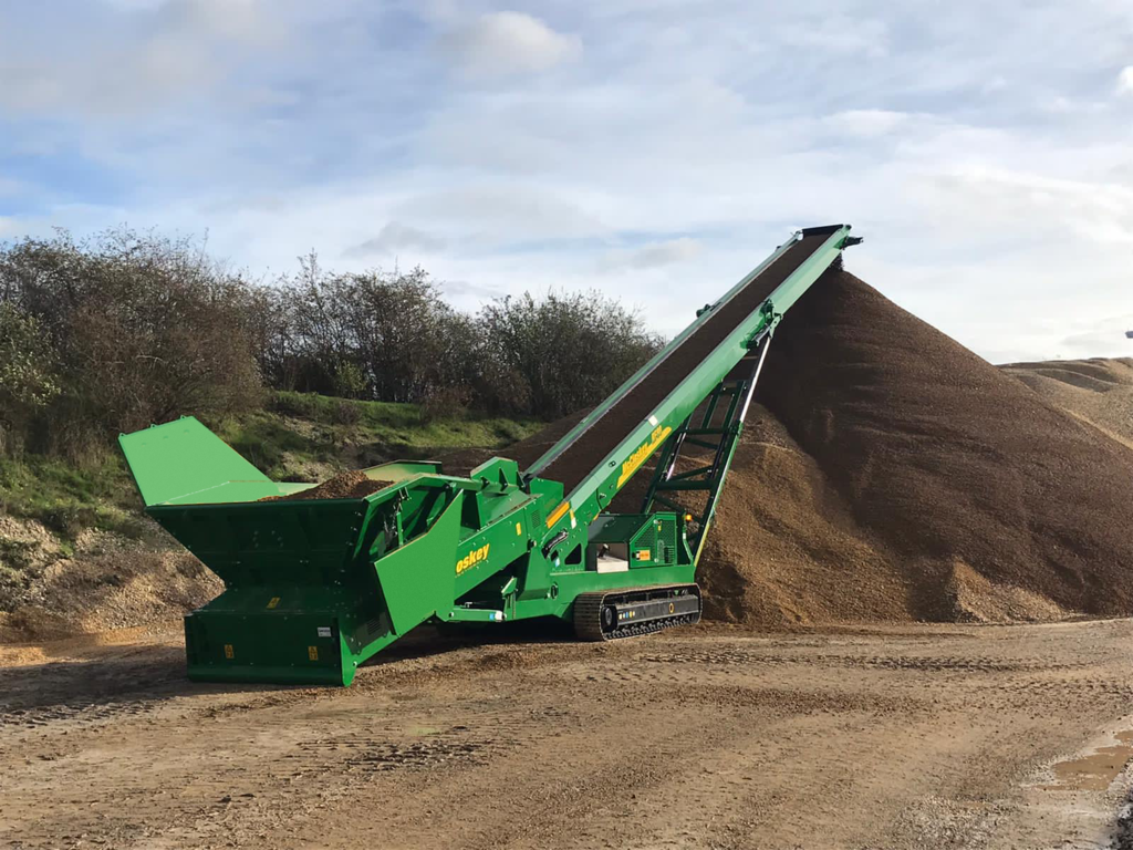 McCloskey® unveils new Mobile Feeder Stackers | Hub-4