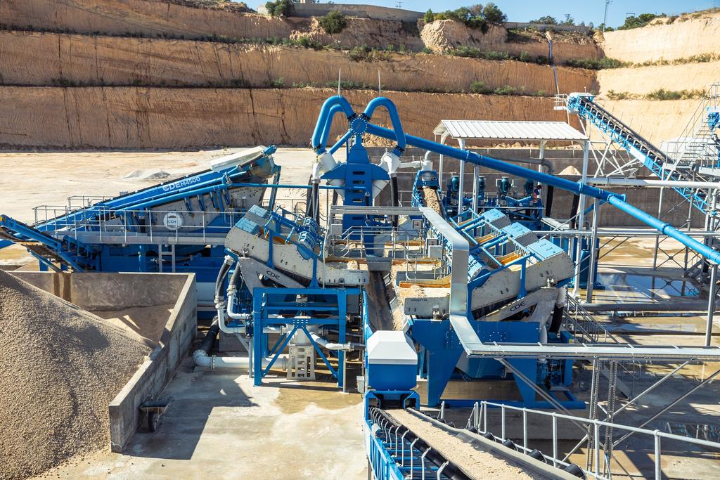 SOMEVAM invests in second CDE silica sand wash plant | Hub-4