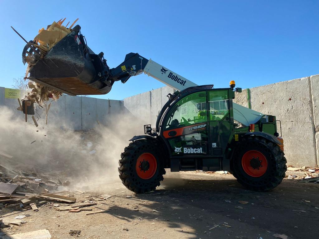 A Bobcat TL43.80HF Waste Expert telescopic handler proves to be the ...