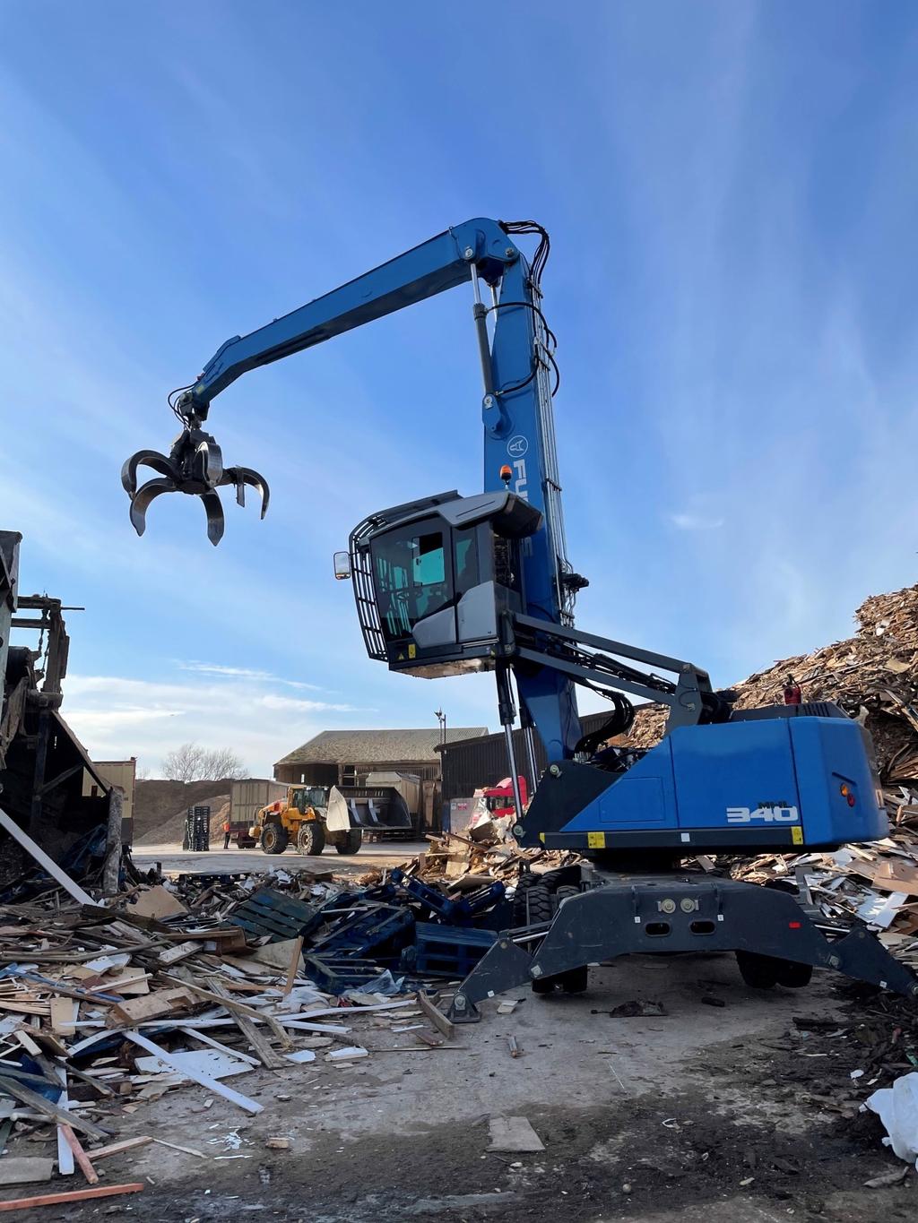 Blue supply five generations of Fuchs Handlers to Boden Group | Hub-4