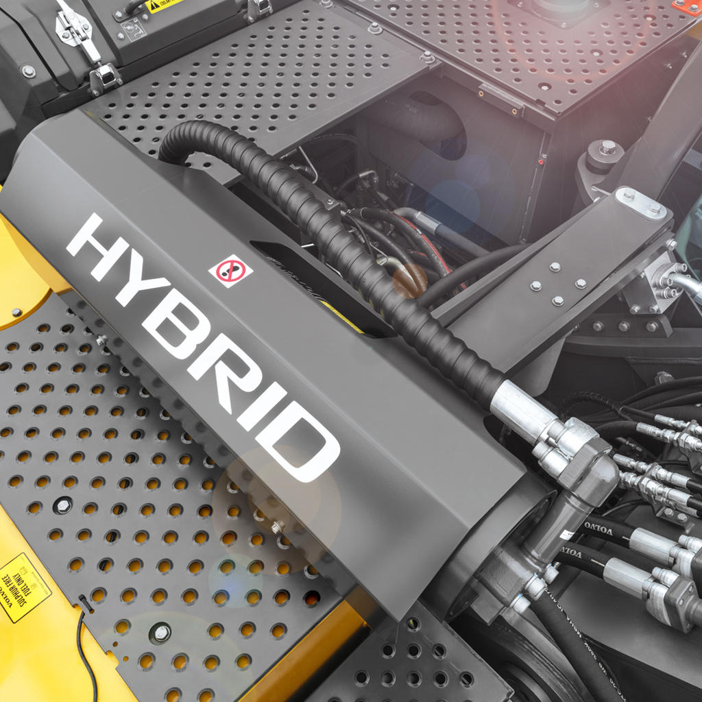 Volvo launch an all-new powertrain for its revolutionary EC300E Hybrid ...