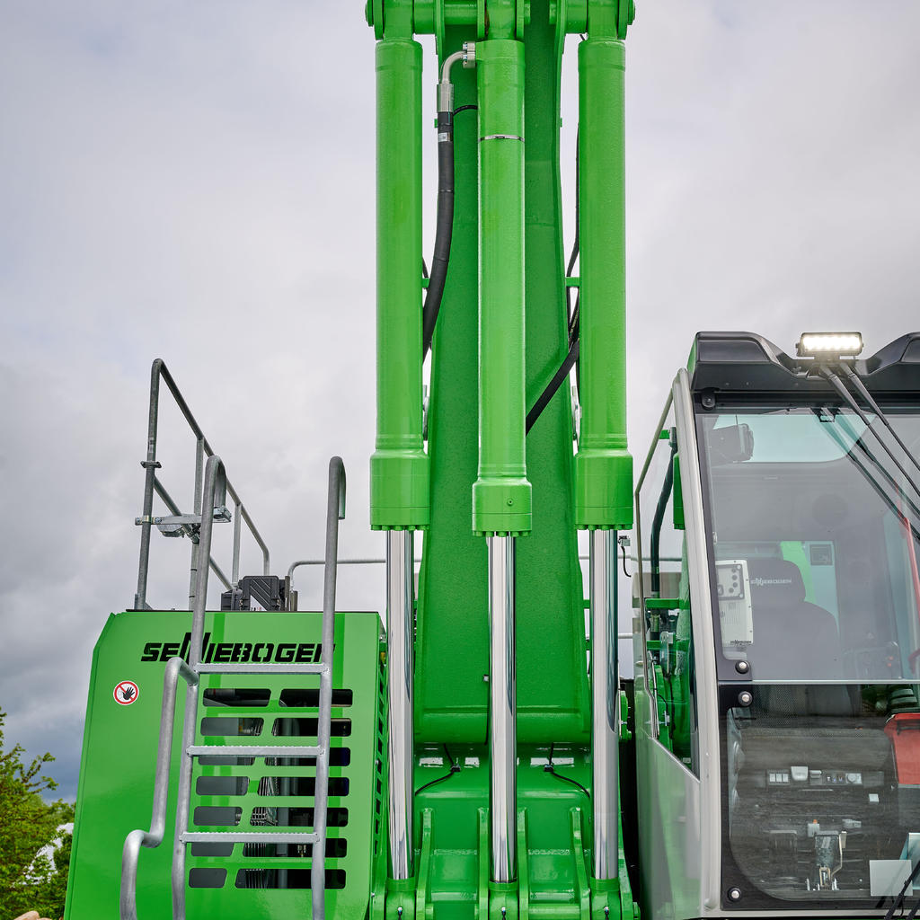 Sennebogen launch the first G series material handler – the SENNEBOGEN ...