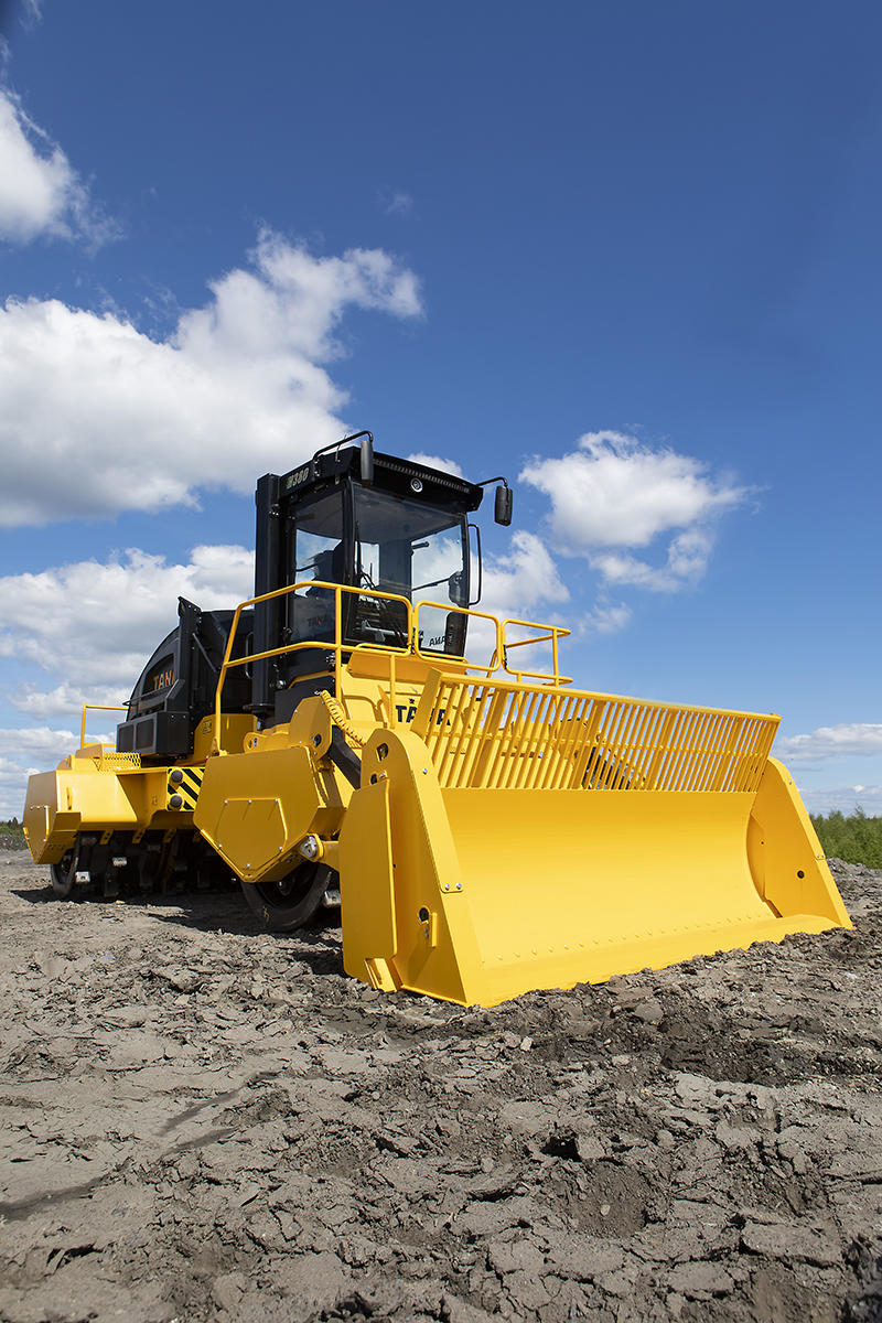 TANA takes landfill compactors to the next level – H Series heavy ...