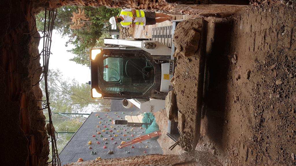 First Bobcat MaxControl Remote Control System in Spain | Hub-4