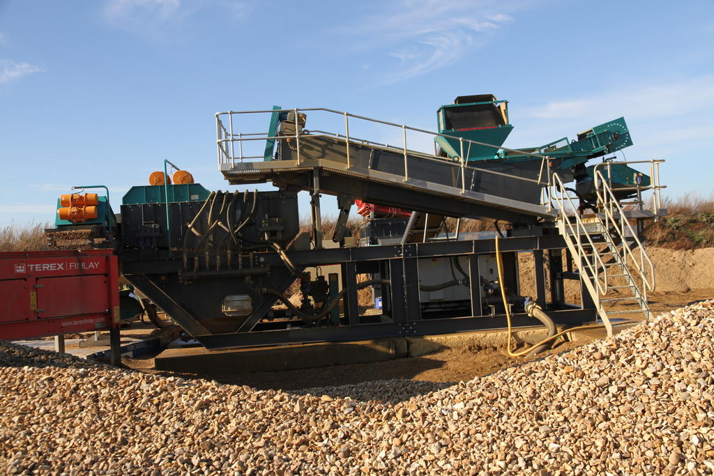 PJ Thory Ltd invest in a new AggReclaim System supplied by Molson ...