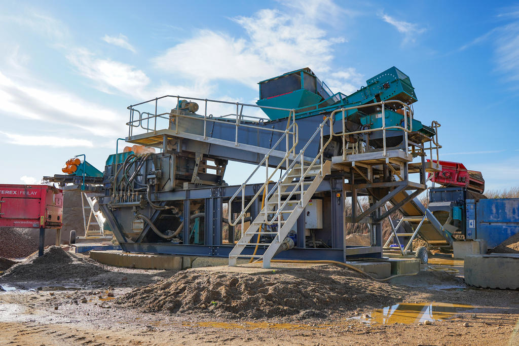 PJ Thory Ltd invest in a new AggReclaim System supplied by Molson ...