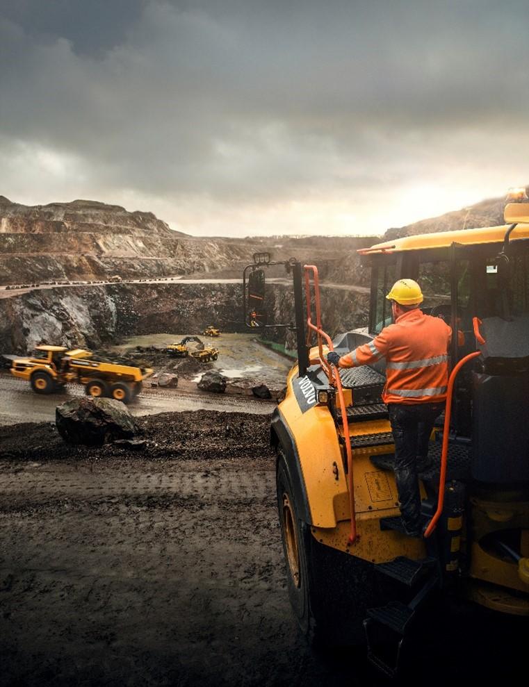 Managing Mobile Plant Operations | Hub-4