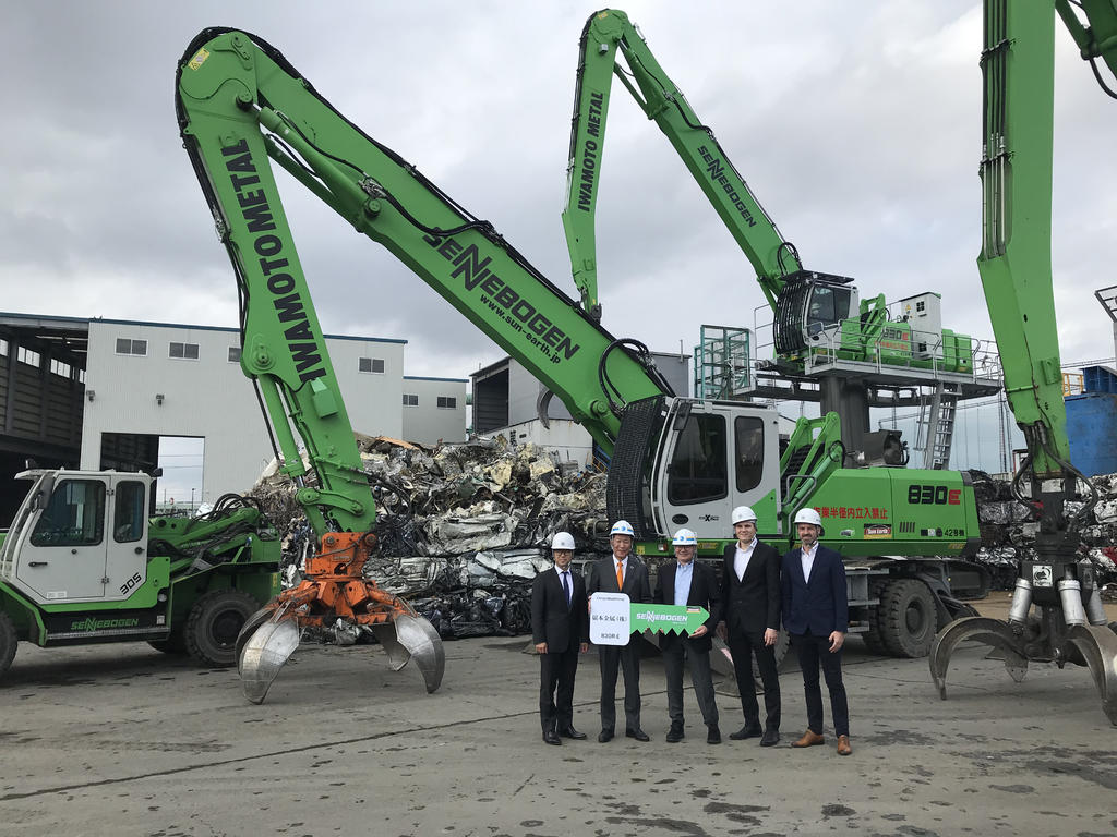 Material handler instead of excavator in metal recycling: greater ...