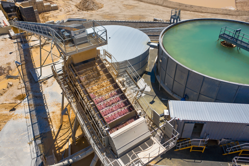 Washing 300 tph of construction sand with Terex Washing Systems | Hub-4