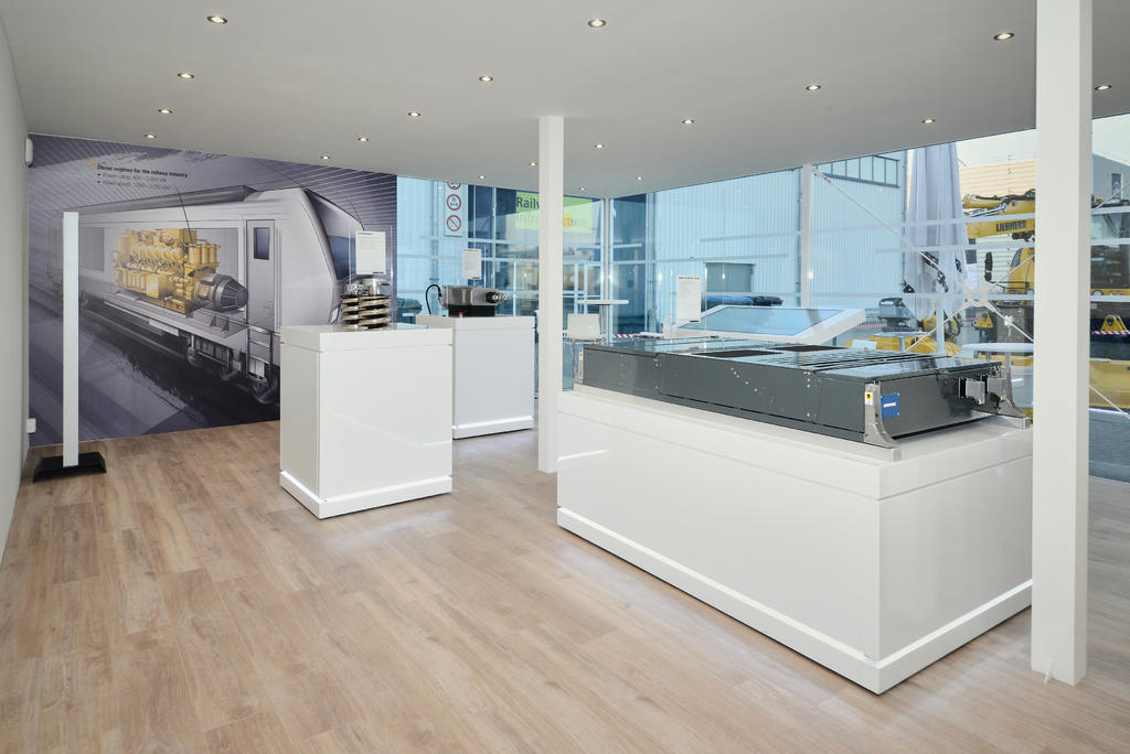 Always on track for progress: Liebherr at InnoTrans 2022 | Hub-4