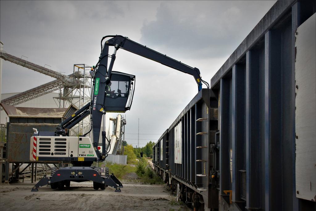 Warwick Ward supply the whole solution for Hatfield Site Services. | Hub-4