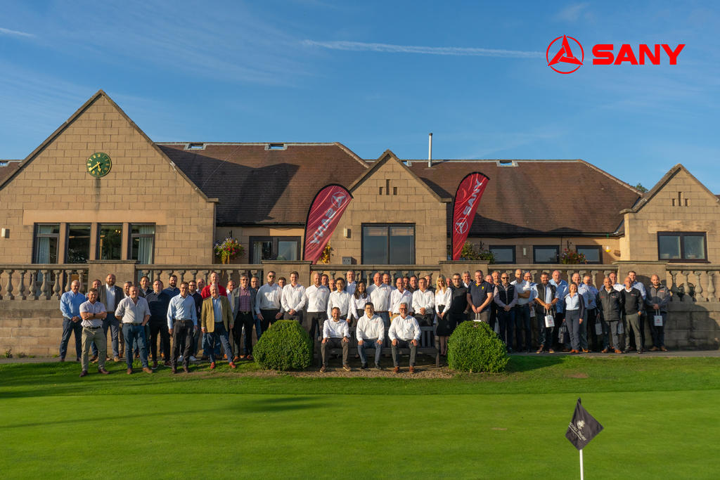 Sany recognise top dealers at annual dealer conference | Hub-4