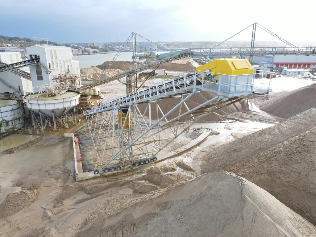 QM&S design and supply a new Radial Stacker Conveyor for Hanson ...