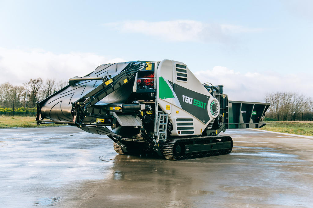 Warwick Ward look to the future | Hub-4