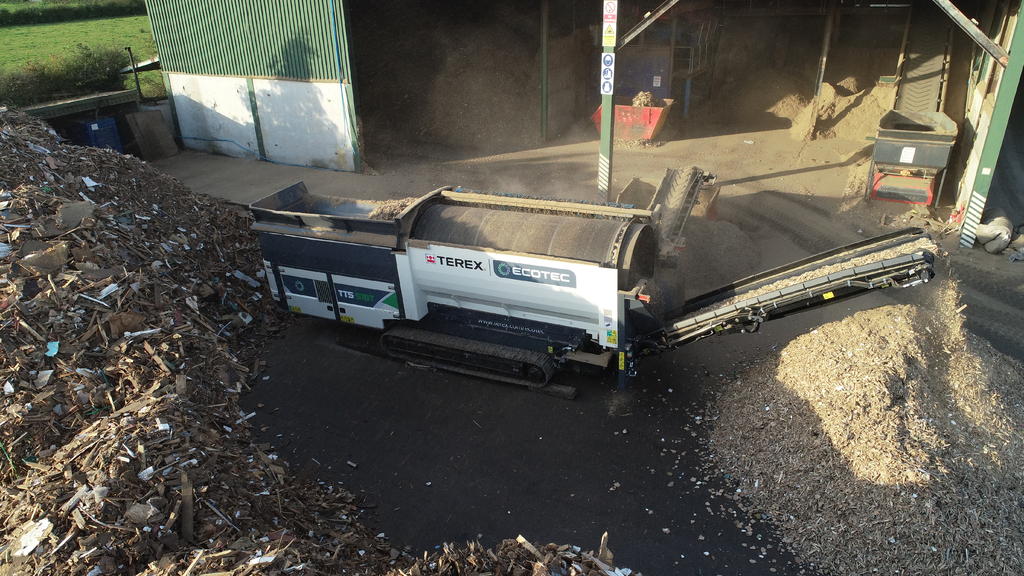 Warwick Ward look to the future | Hub-4