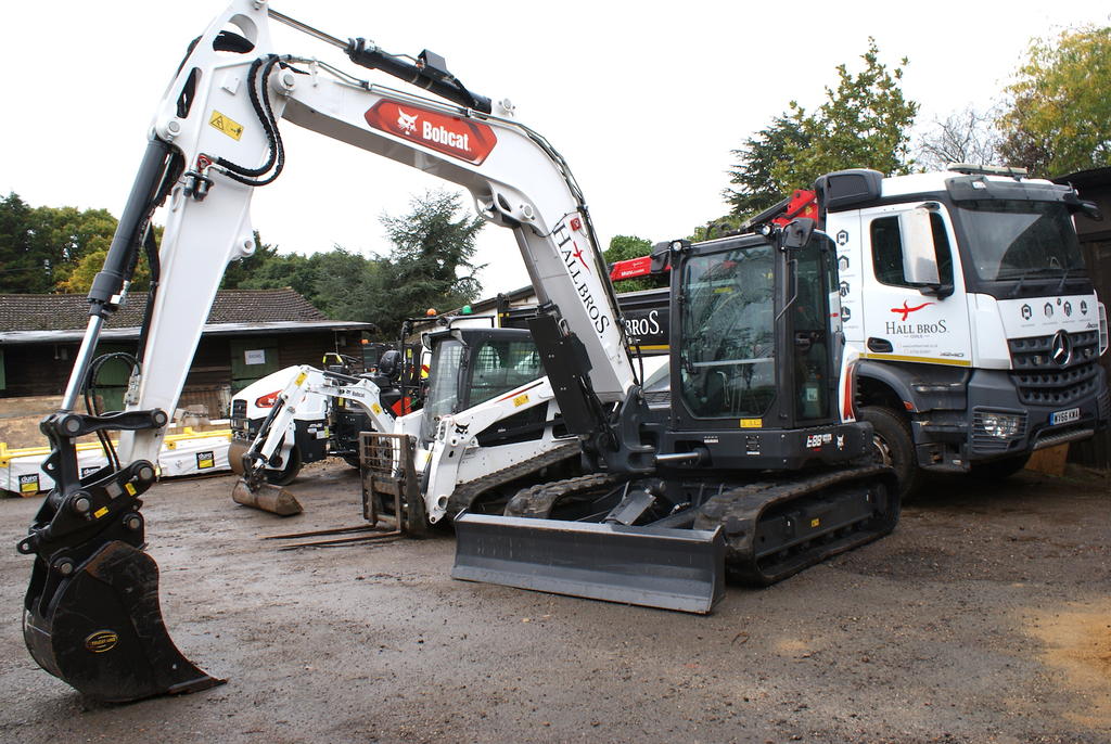 Hall Bros. forms Project A-Team with expanding Bobcat fleet | Hub-4